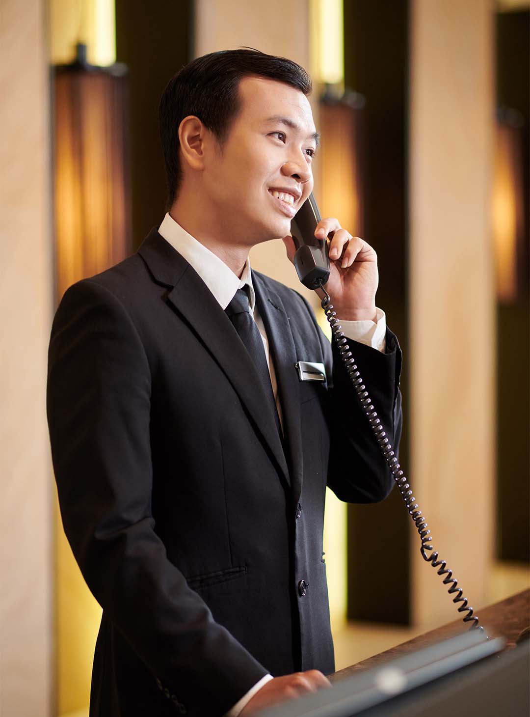 AI Receptionist for Hotels & Resorts | Booking Answering Service